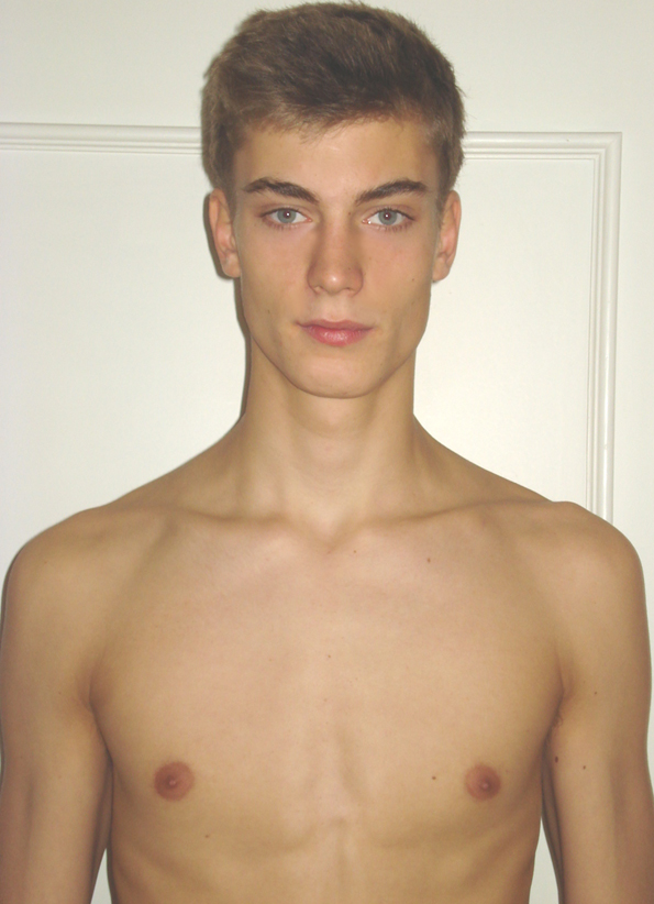 Classify Belgian model Tom Fonteyn